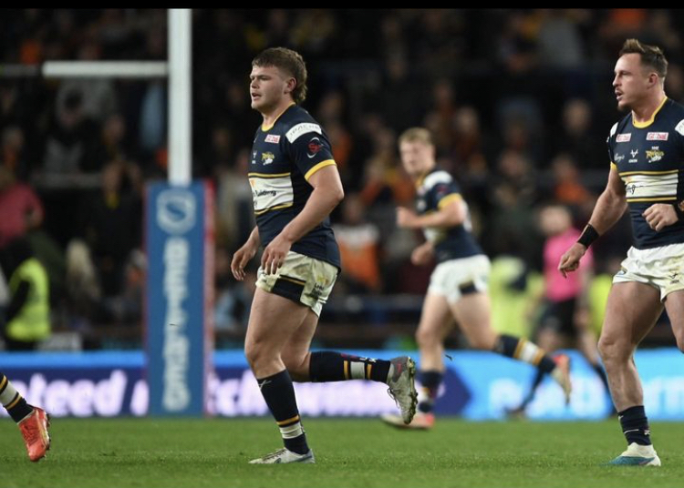 Guiseley School Alumnus Makes Debut for Leeds Rhinos - News - Guiseley ...
